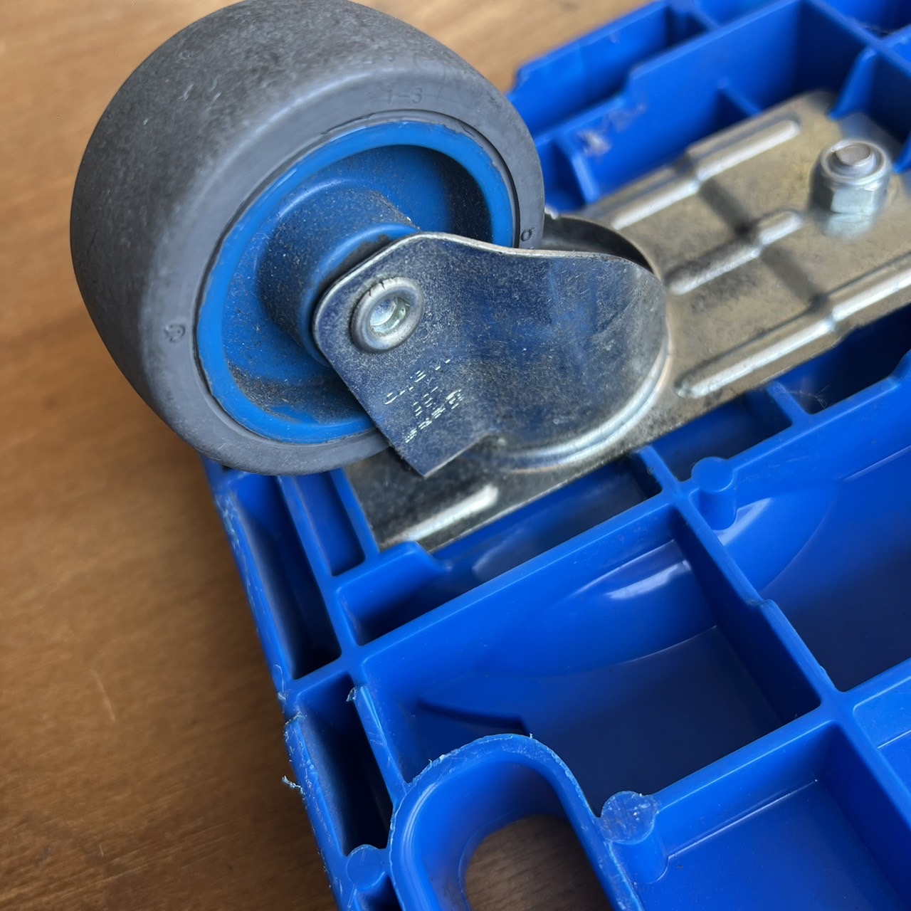 OS1CR-240808-004 | 平台車 | 中古でマテハン - 物流機器の買取・販売No.1